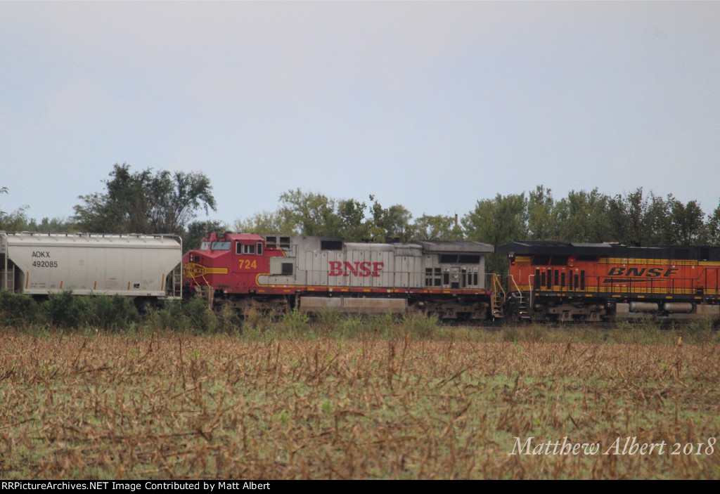 BNSF 724
